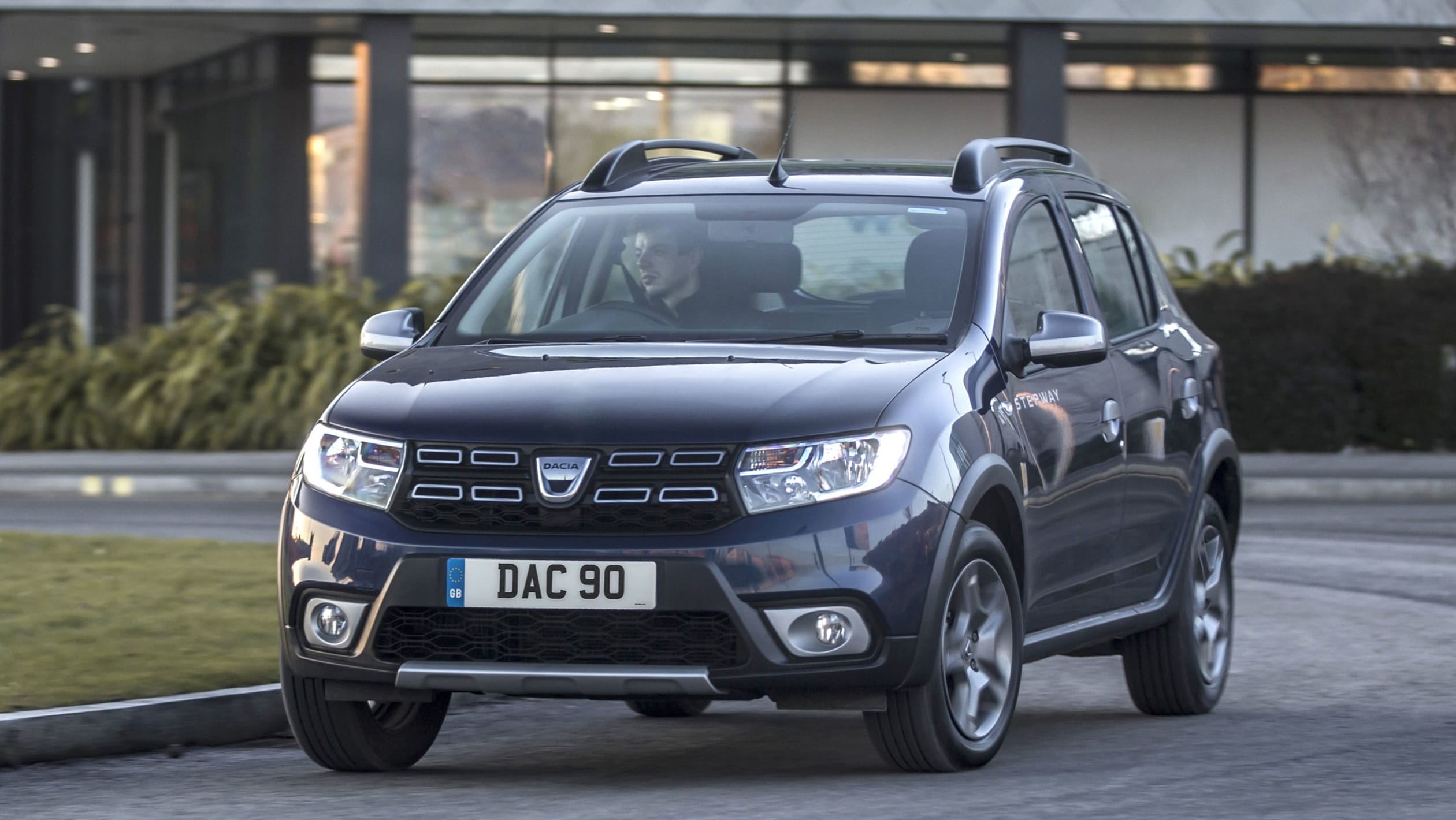 Dacia Sandero Stepway hatchback 2020 review | Carbuyer