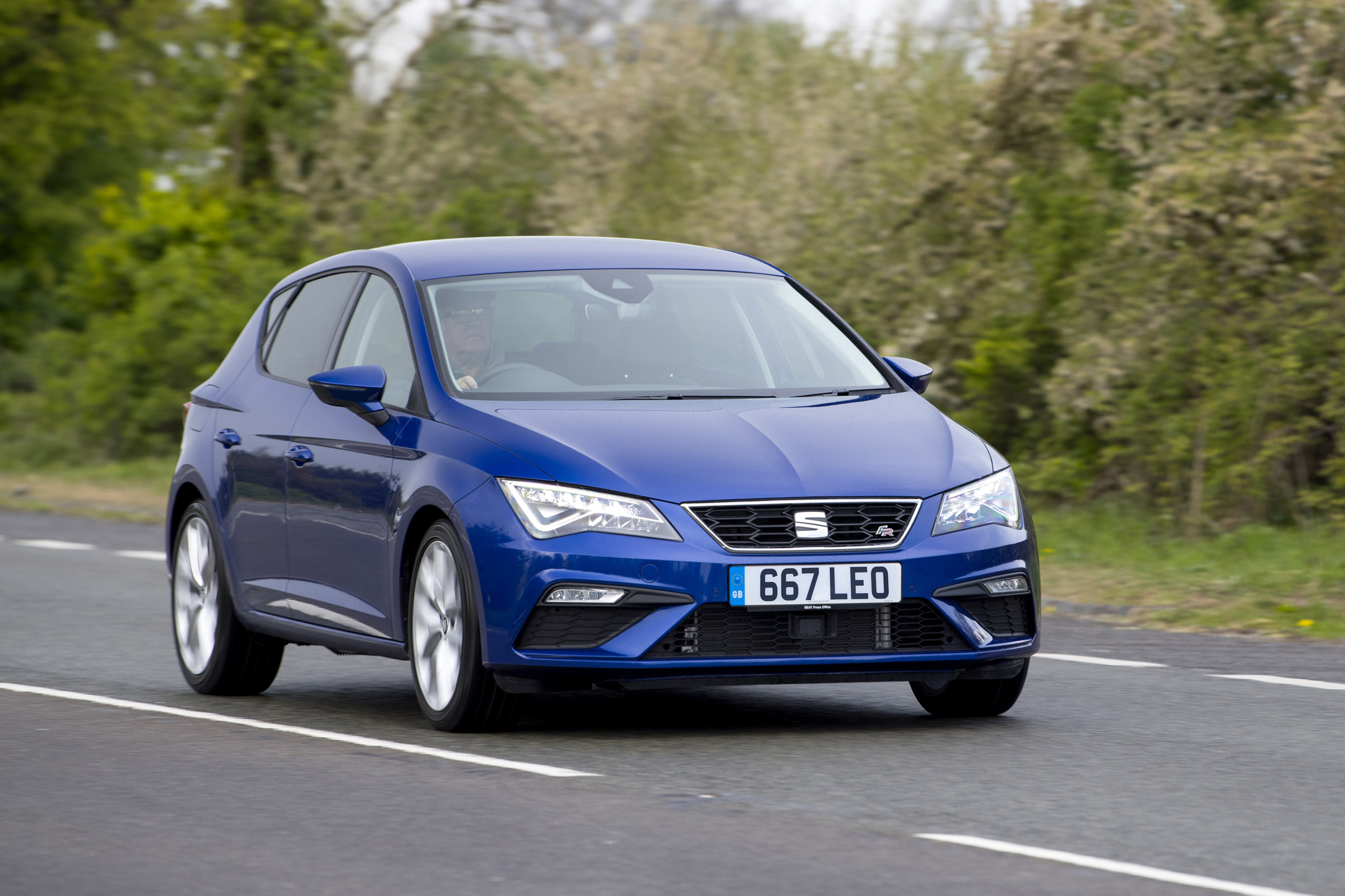 SEAT Leon hatchback pictures | Carbuyer