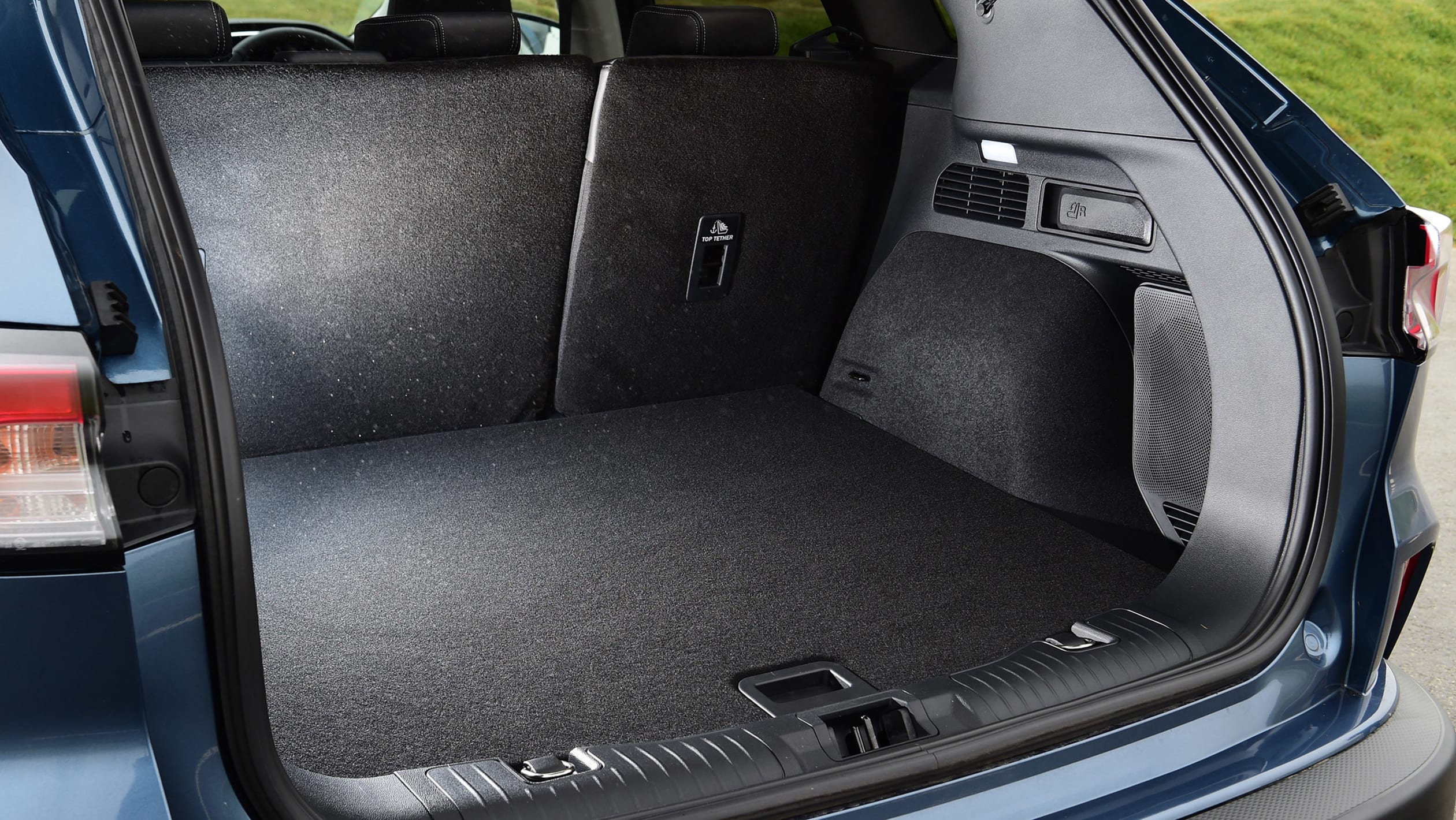 Ford Kuga Titanium review pictures | Carbuyer