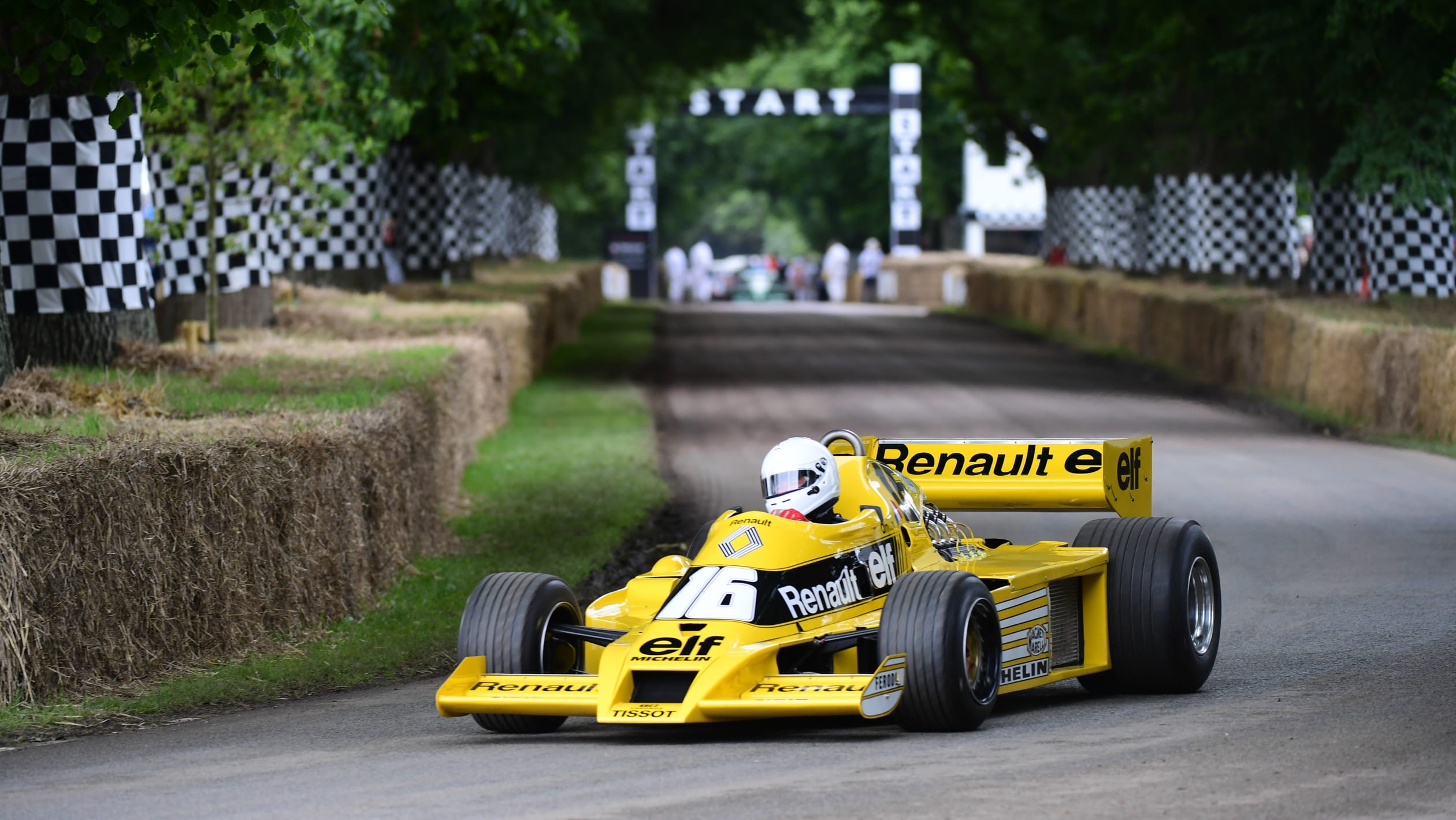 Renault brings motorsport tech to the road (sponsored) pics | Carbuyer