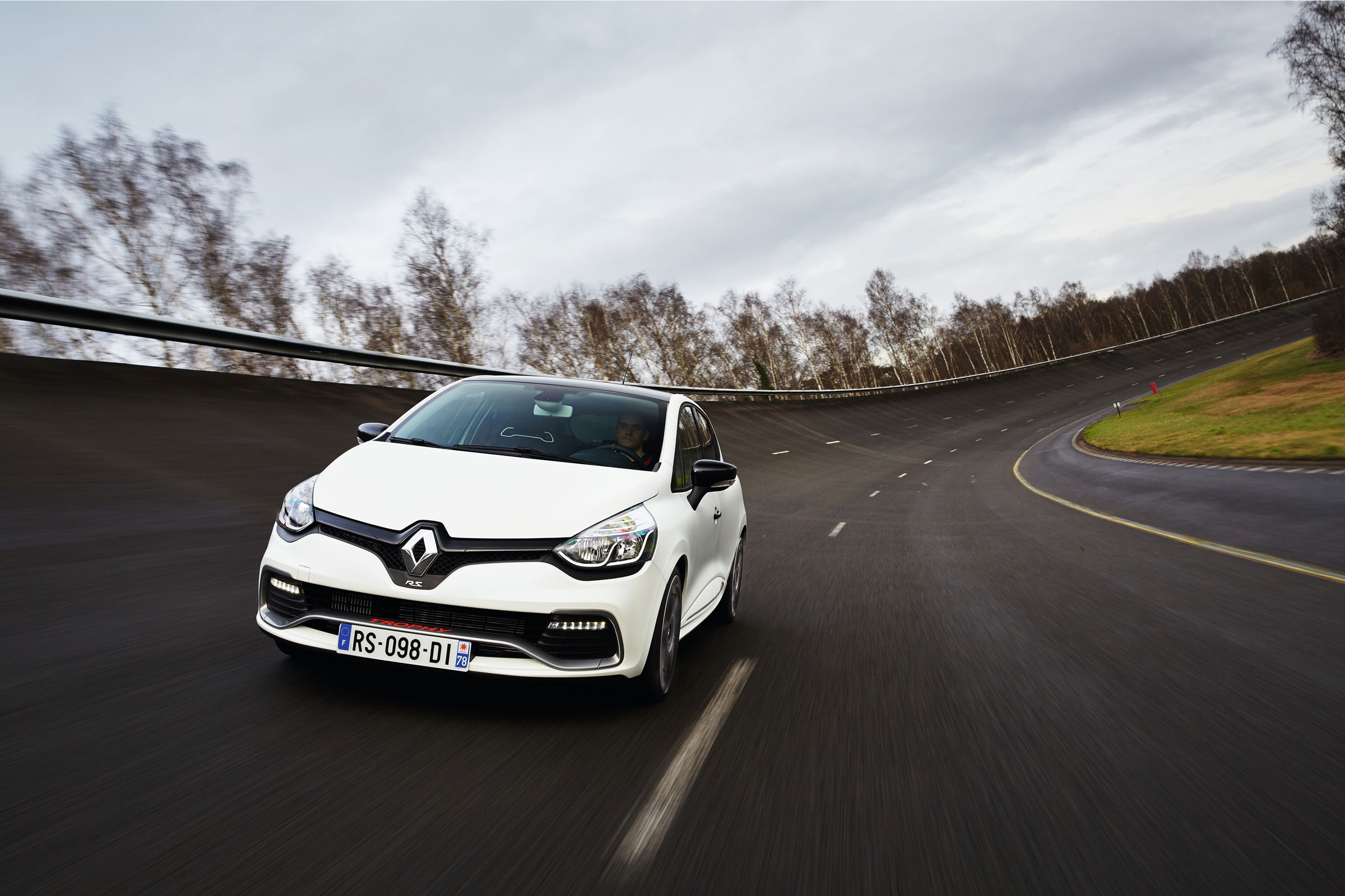 Renault Clio at 25: a history of Renault’s icon - pictures | Carbuyer