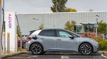 Volkswagen ID.3 hatchback - Range, charging & running costs | Carbuyer