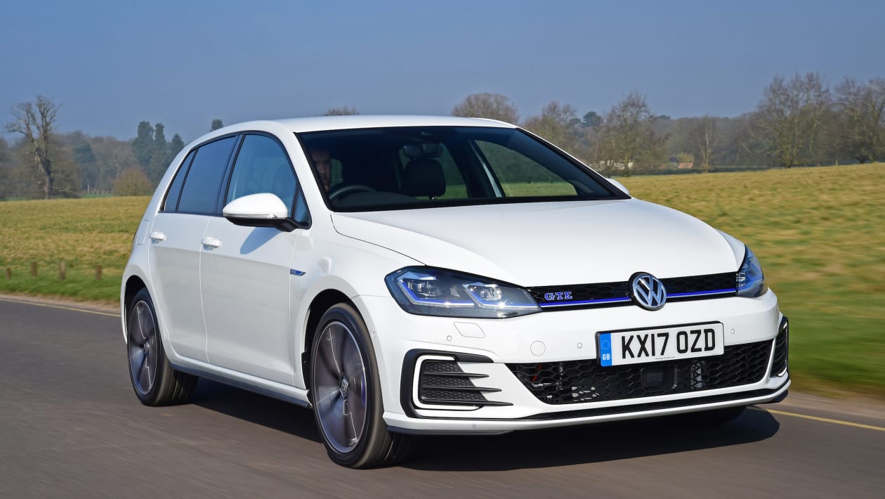 Volkswagen Golf GTE pictures | Carbuyer