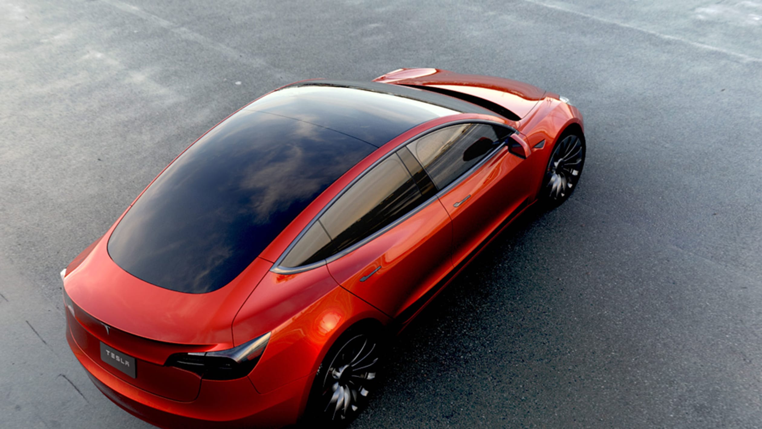 Tesla Model 3 saloon pictures | Carbuyer