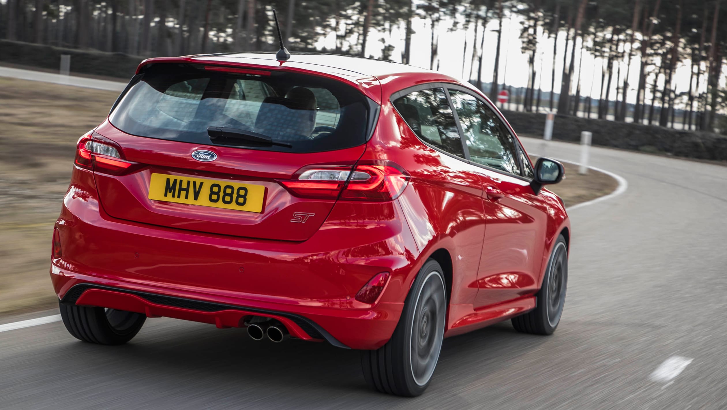 Ford Fiesta ST 2017 release pictures | Carbuyer