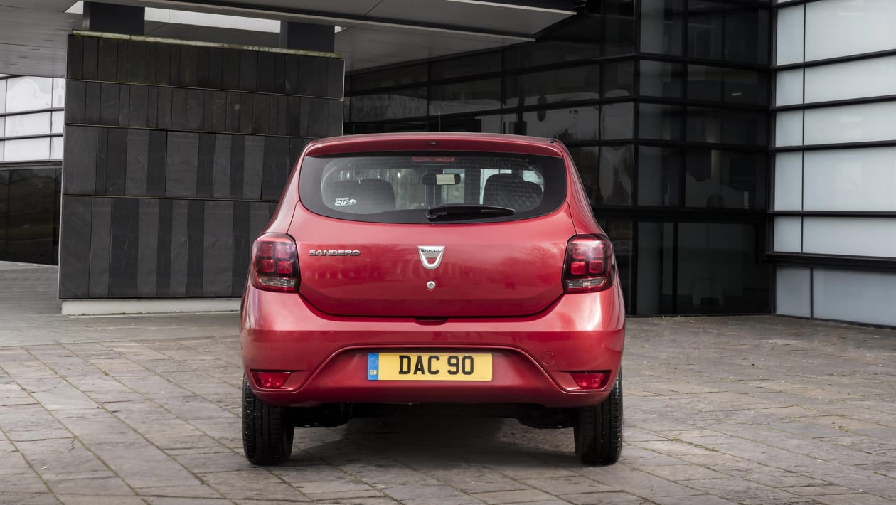 Dacia Sandero hatchback review - pictures | Carbuyer