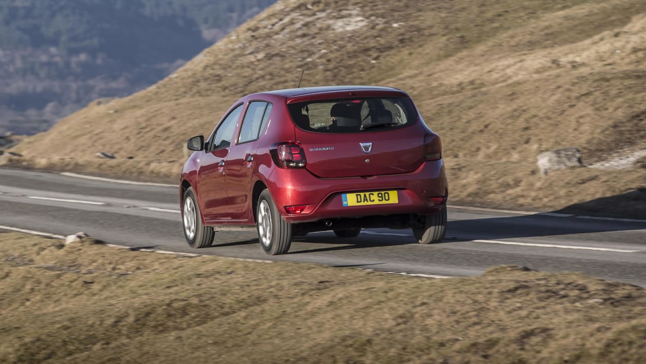 Dacia Sandero hatchback review - pictures | Carbuyer