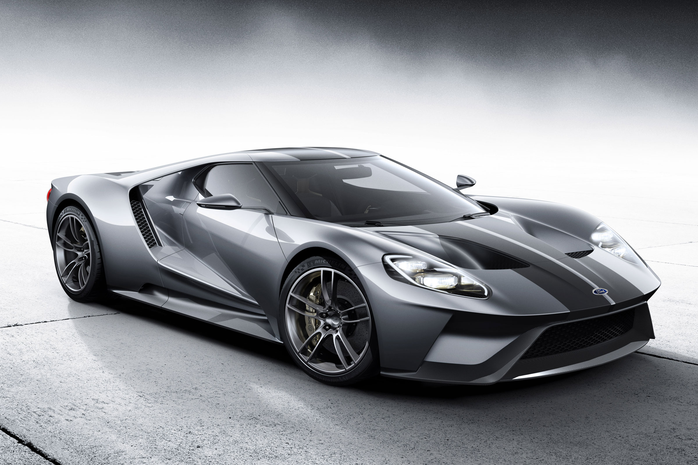 New Ford GT supercar - pictures | Carbuyer