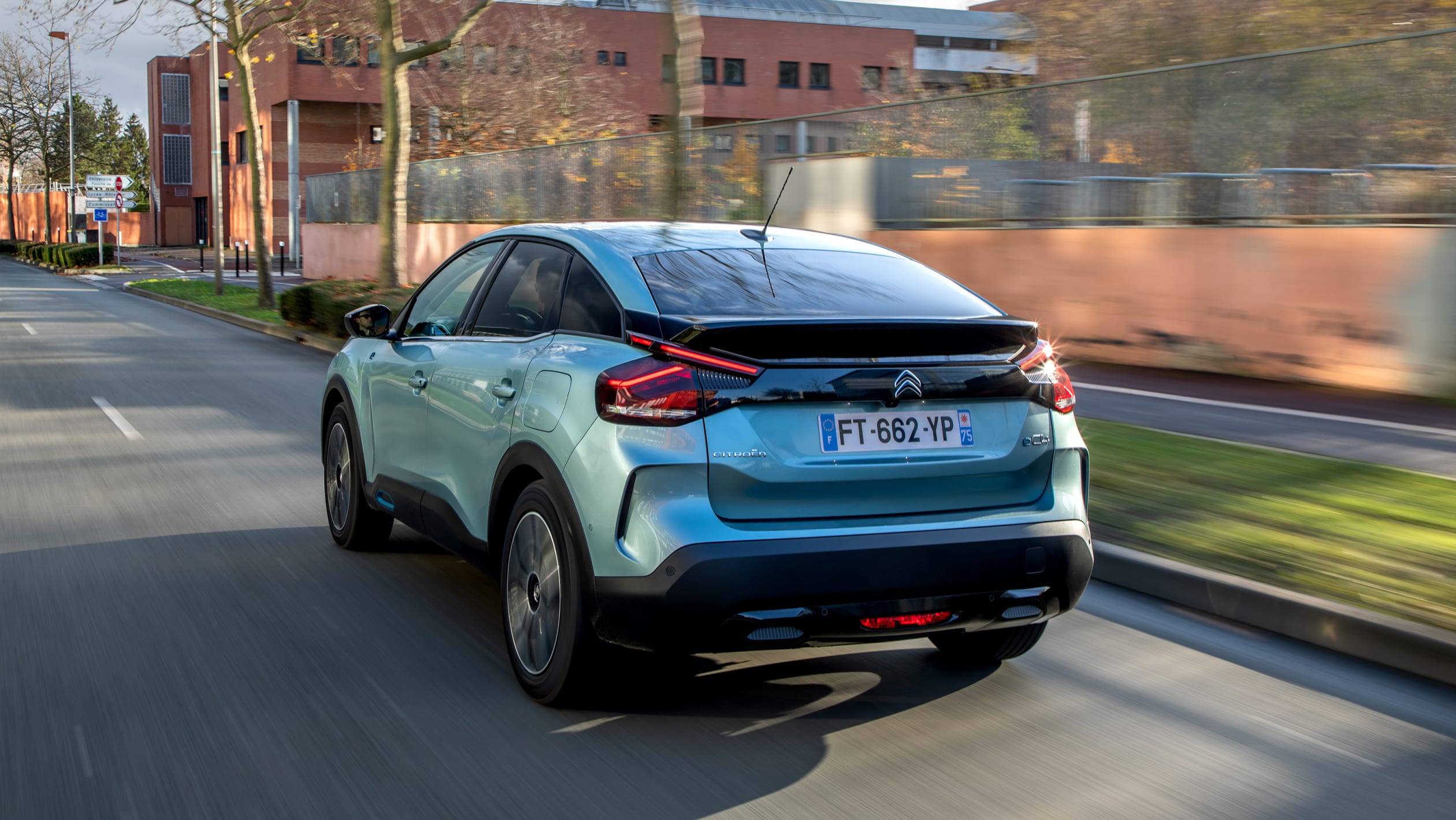 Citroen e-C4 hatchback review | Carbuyer