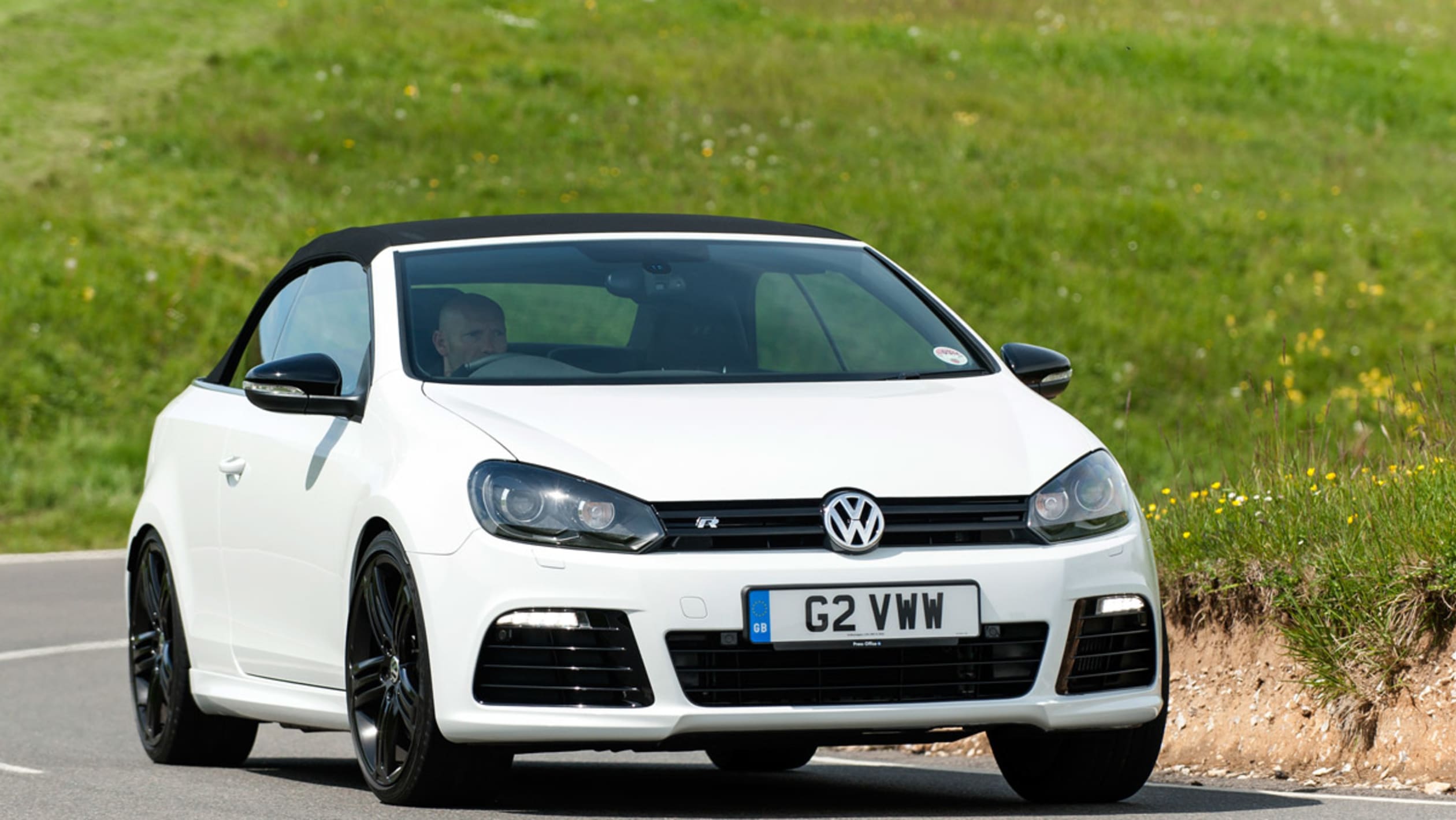 Volkswagen Golf R cabriolet pictures | Carbuyer