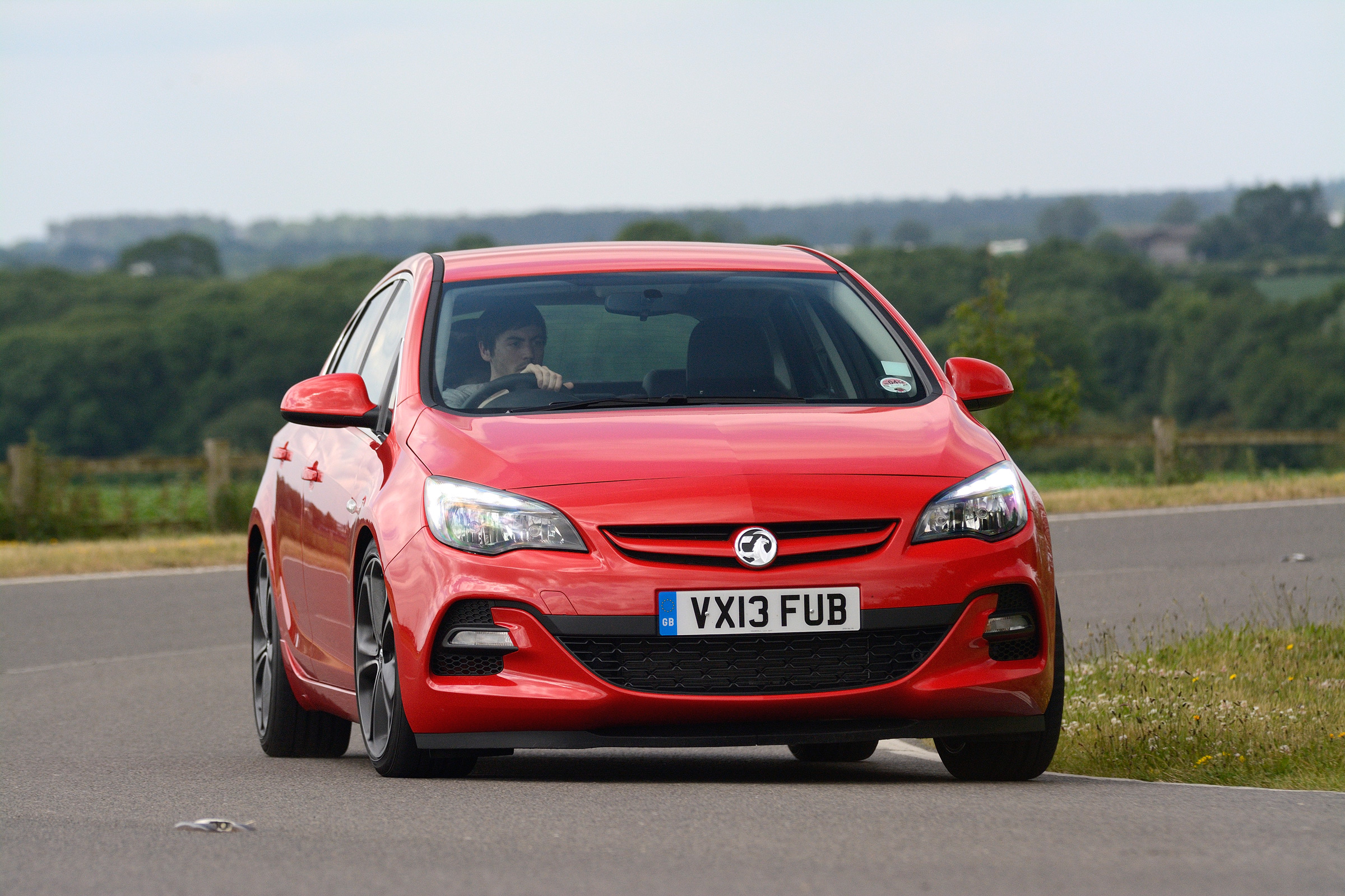 Vauxhall Astra hatchback pictures | Carbuyer