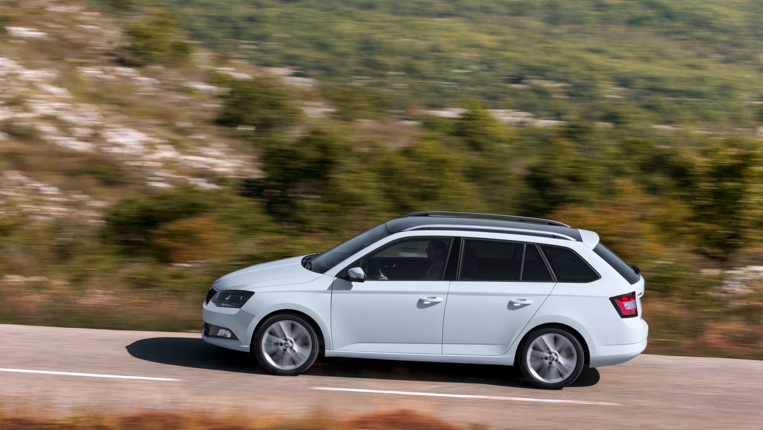 New Skoda Fabia Combi estate | Carbuyer