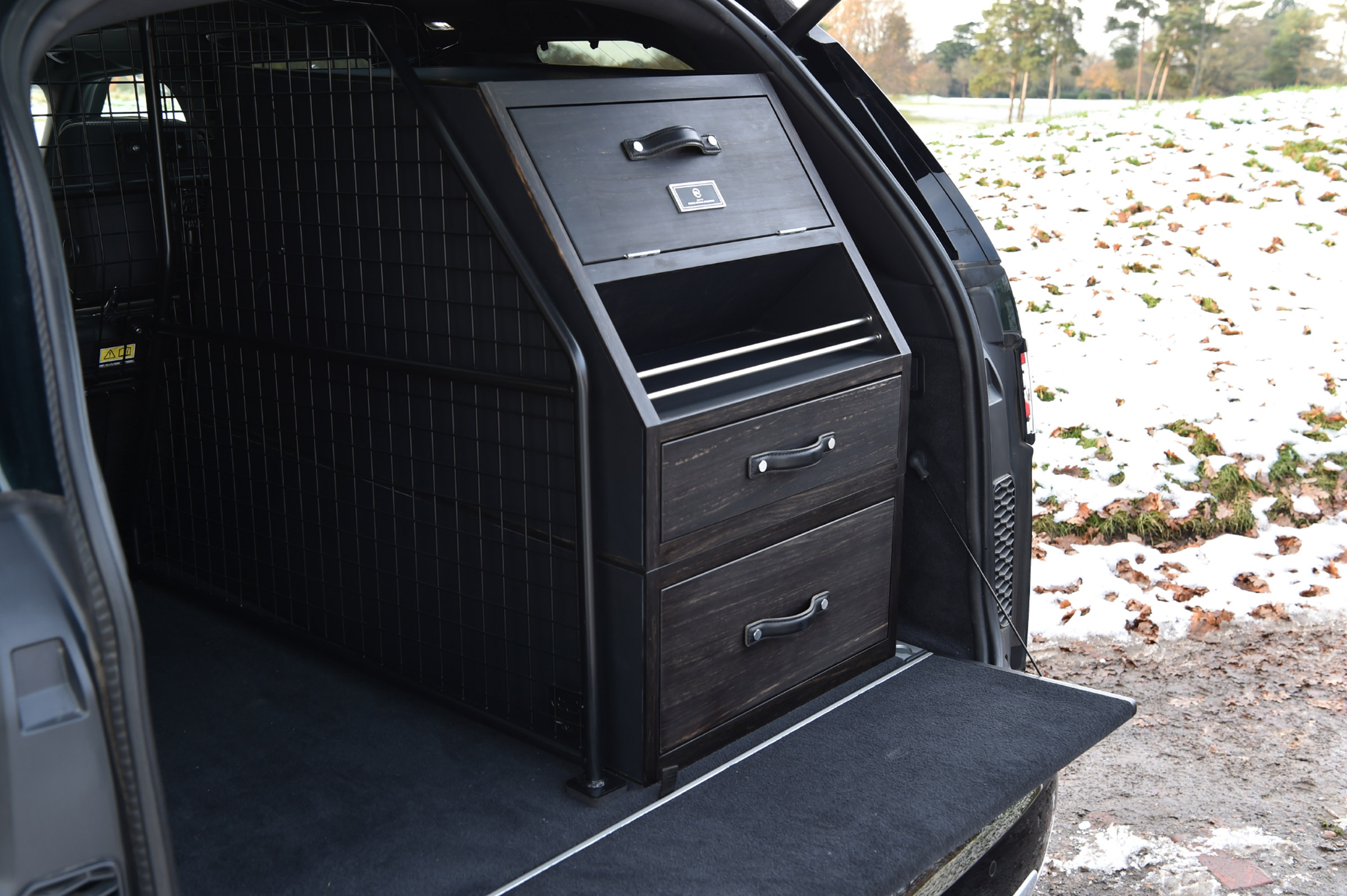 Land Rover concept targets the shooting set | Carbuyer