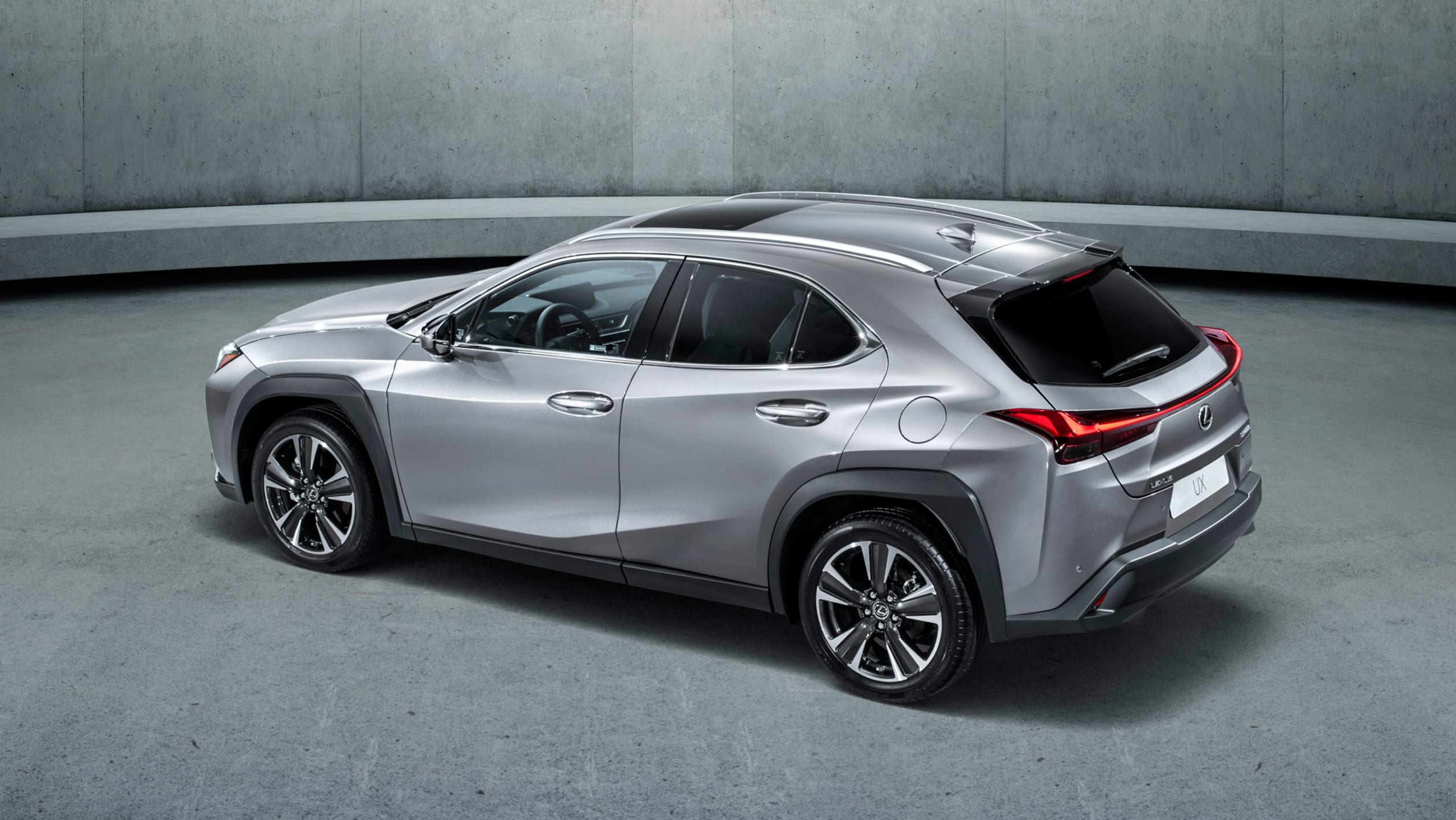 Lexus UX SUV pictures | Carbuyer