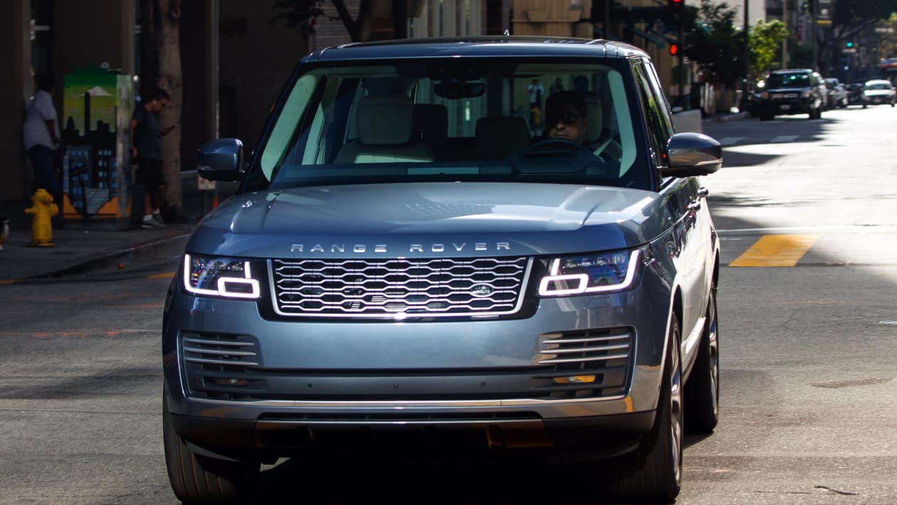 Range Rover PHEV 2018 images | Carbuyer