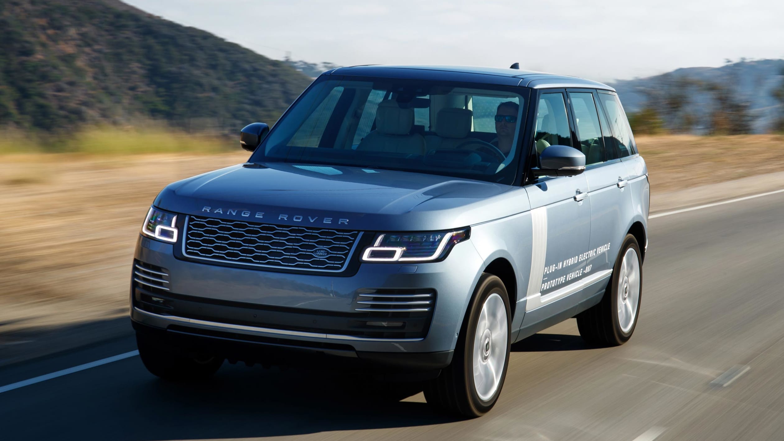 Range Rover PHEV 2018 images | Carbuyer