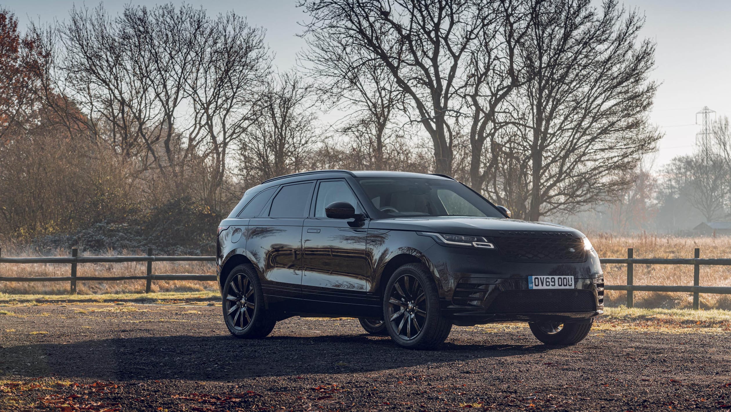 Limited-edition Range Rover Velar R-Dynamic Black model bolsters range ...