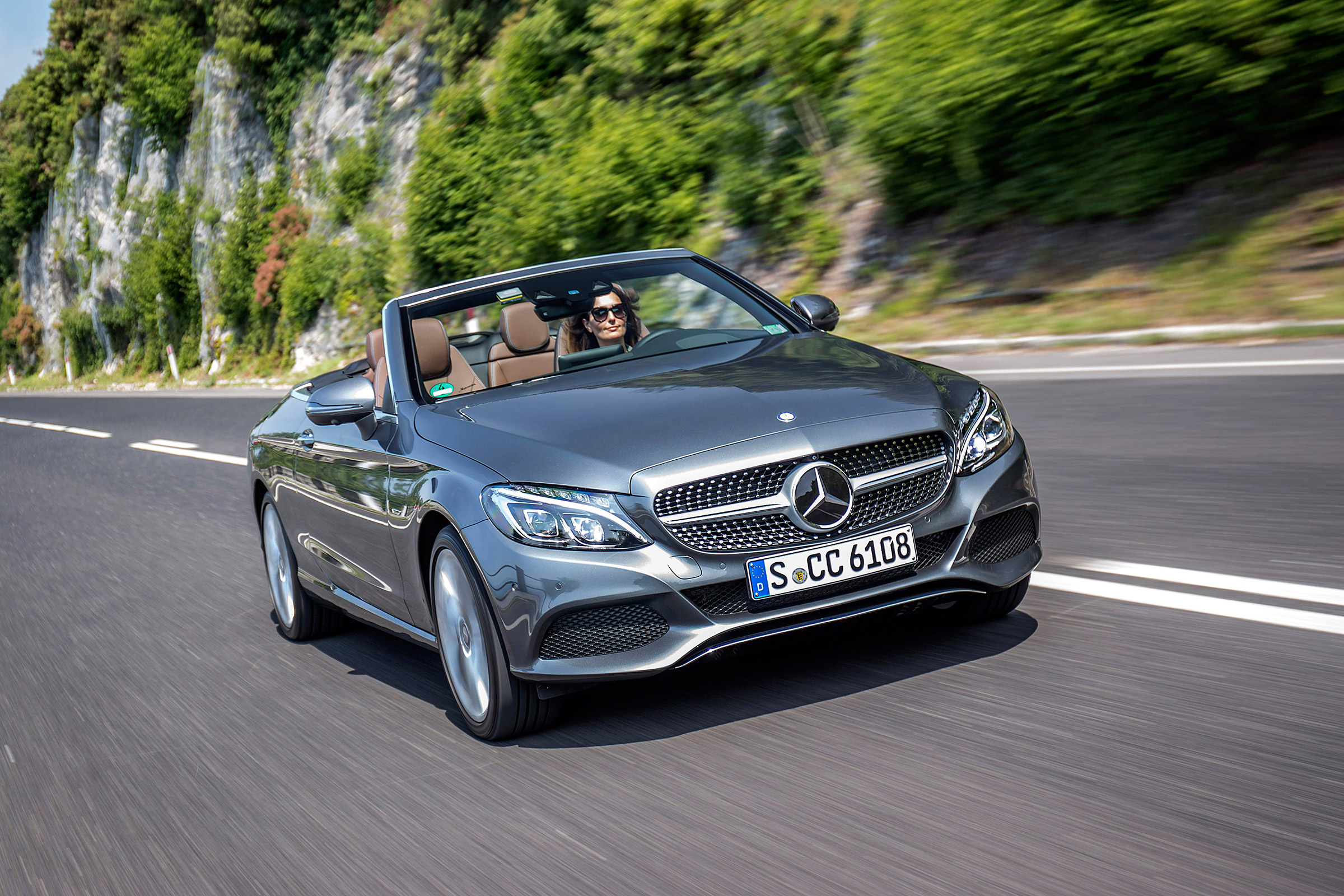 Mercedes C-Class Cabriolet review pictures | Carbuyer