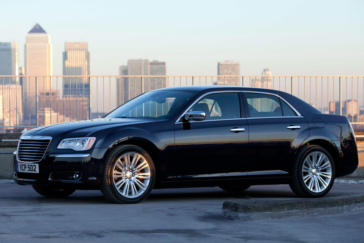 Chrysler 300C prices | Carbuyer