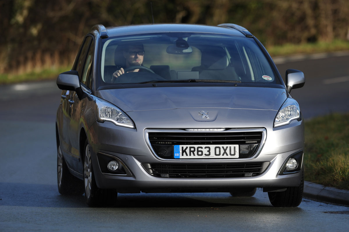 Peugeot 5008 MPV pictures | Carbuyer
